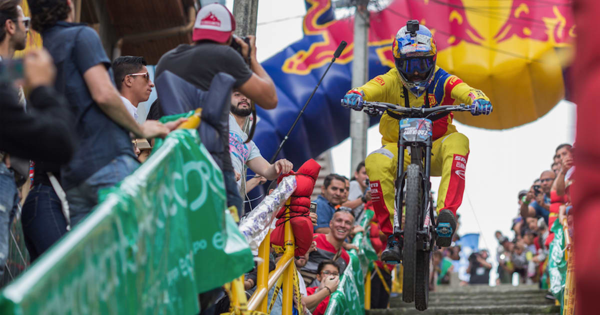 Marcelo Gutierrez: Urbano de Manizales GoPro POV vídeo