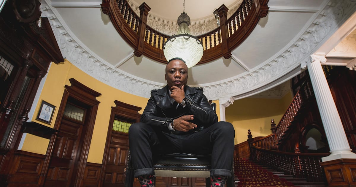 dj tira top 10 features