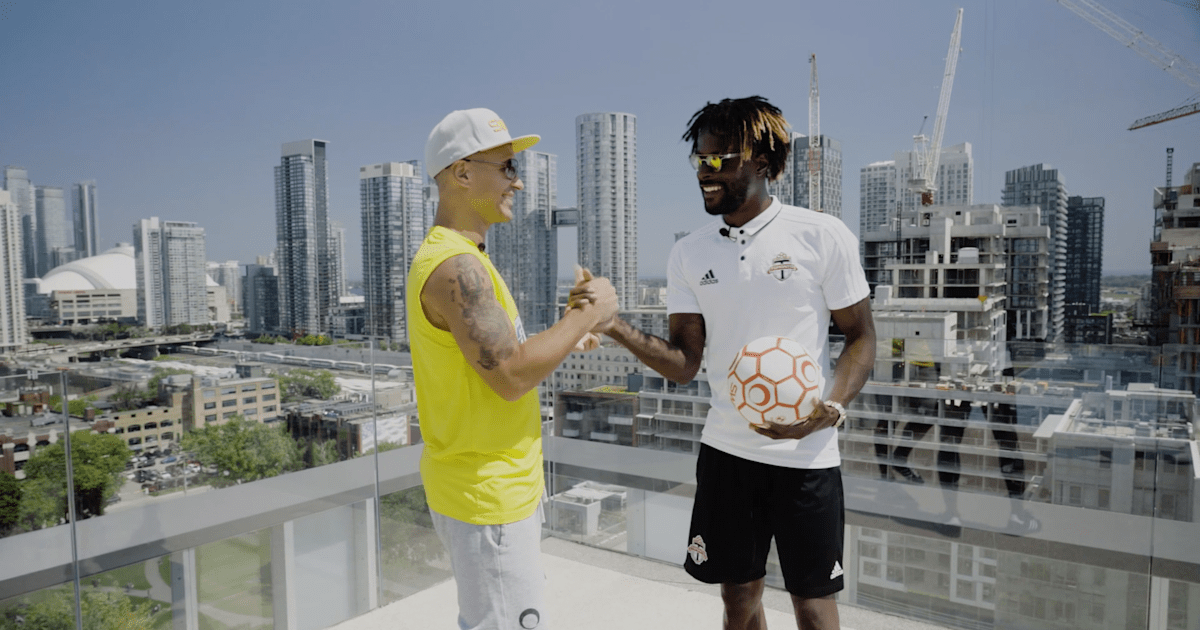 How to: freestyle soccer skills with @EliFreeze