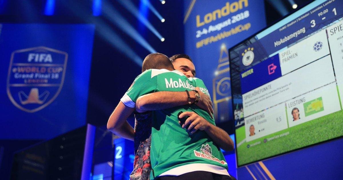 FIFA 18-WM Finale: Eisvogel & MoAubameyang im Interview