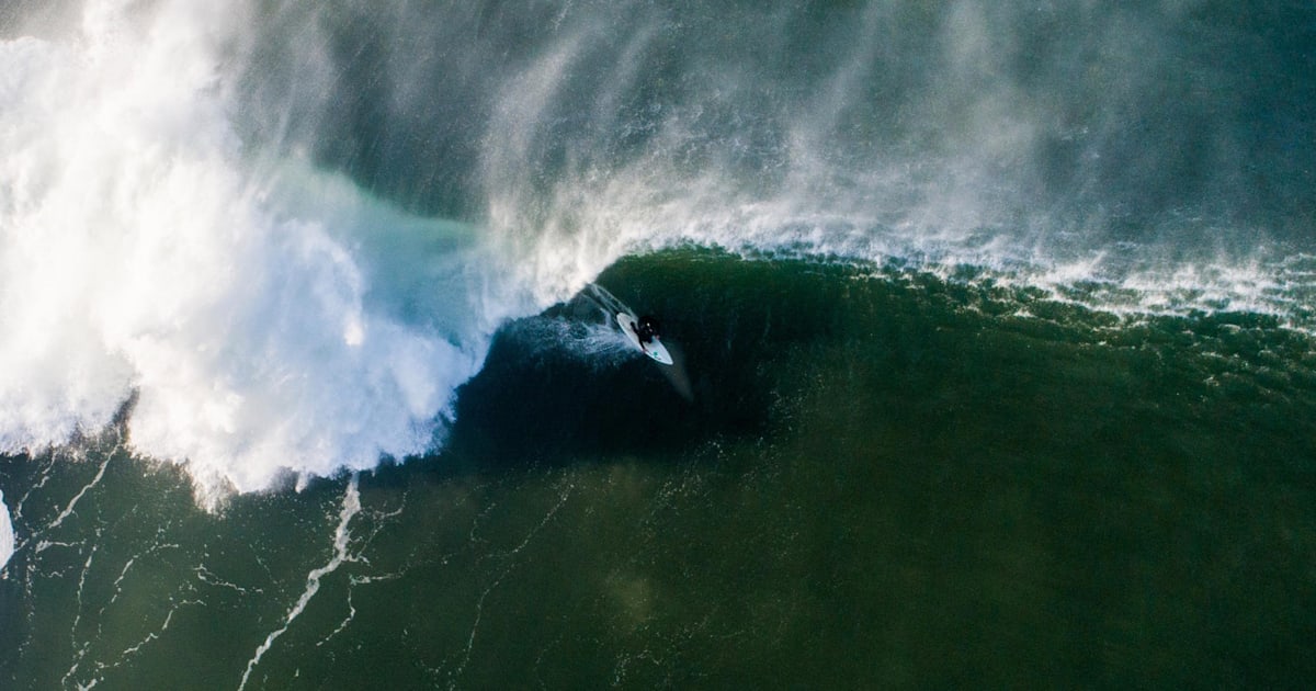 Donegal big wave surfing: Watch the Irish winter swell