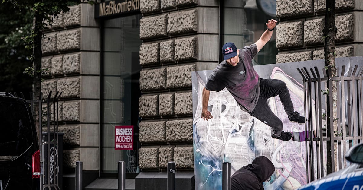 Running Reverse: Jason Paul behind the scenes