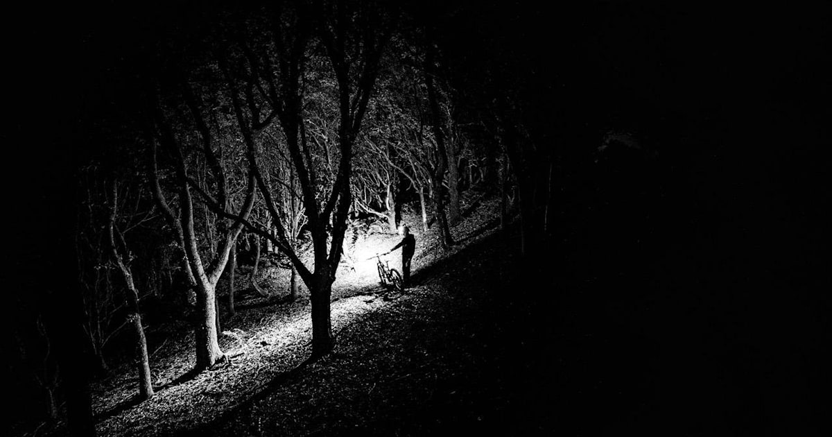 MTB night riding: 6 tips & benefits for riding at night
