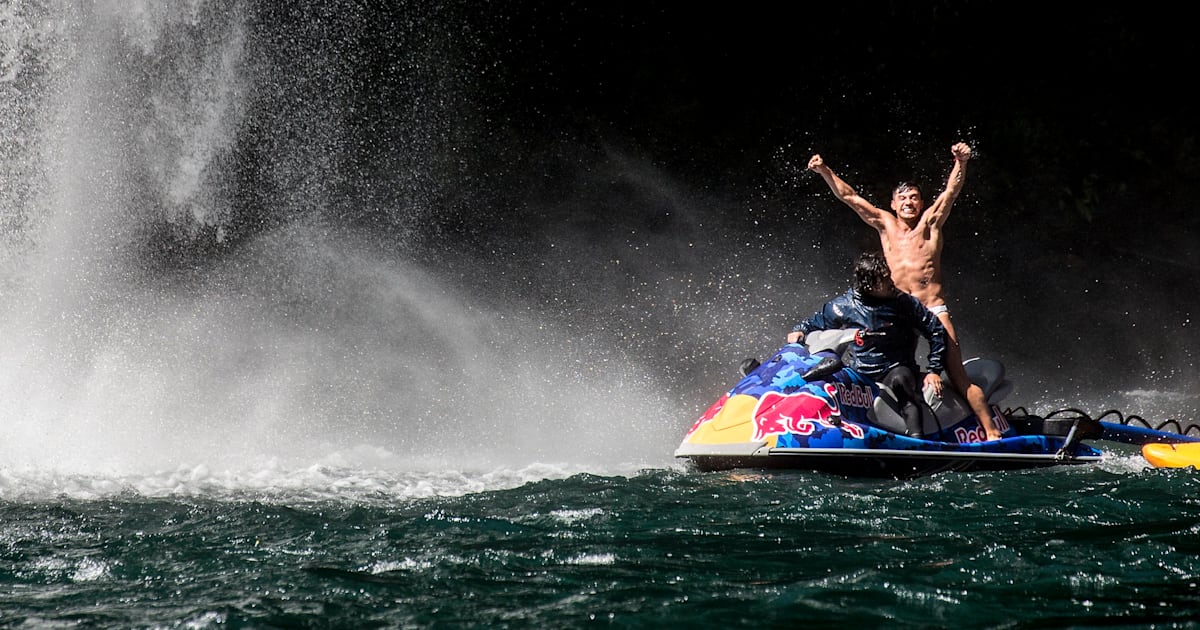 Red Bull Cliff Diving 2017: Chile report and videos