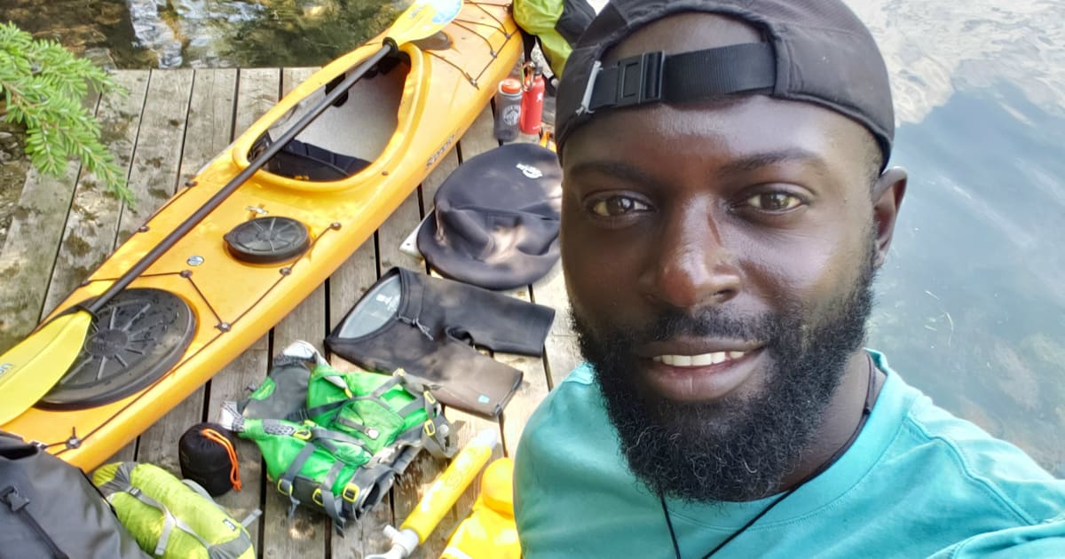 Kayaking Lake Ontario - Mario Rigby's 355 km journey