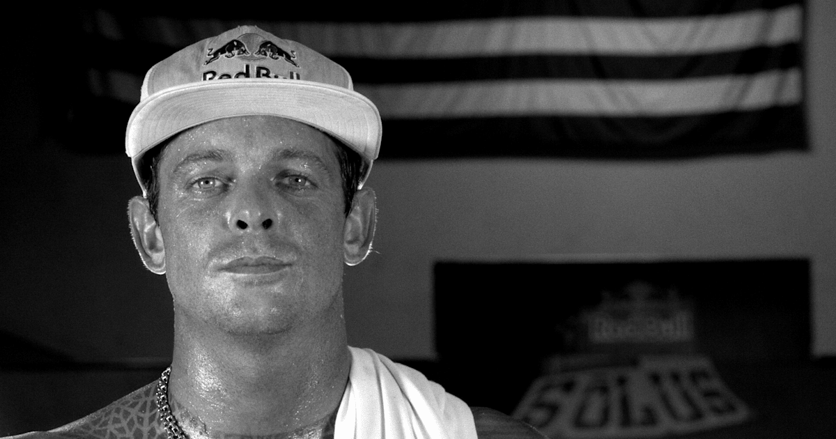 Ryan Sheckler' patina para el Red Bull Solus