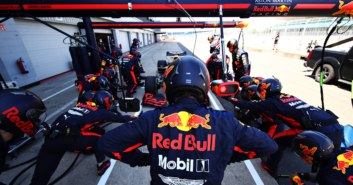 Aston Martin Red Bull Racing Sezonun En Hızlı Pit Stop'una İmza Attı