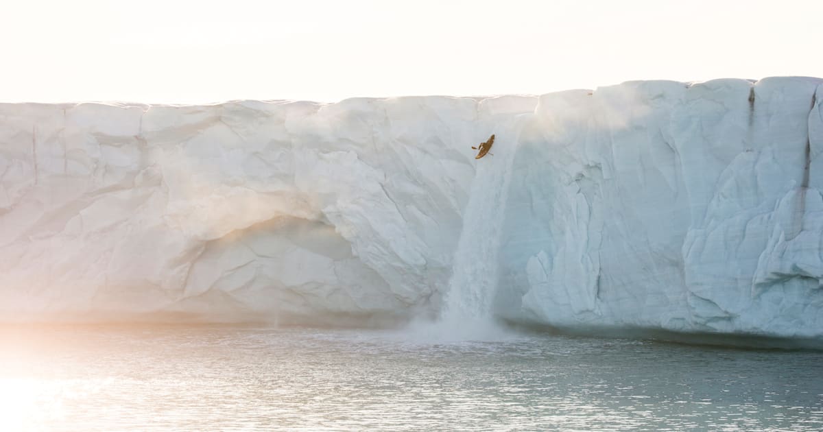 Aniol Serasoles: Niz vodopad na glečeru