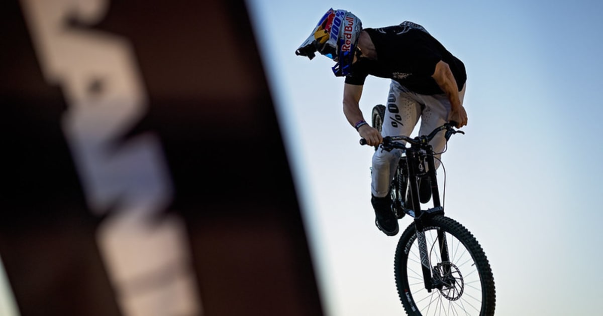 Kade Edwards sends it sideways onto Whip-Off podium