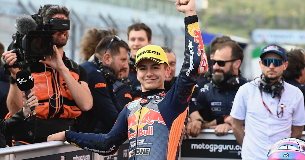 Blog | Álvaro Carpe makes dream Rookies debut