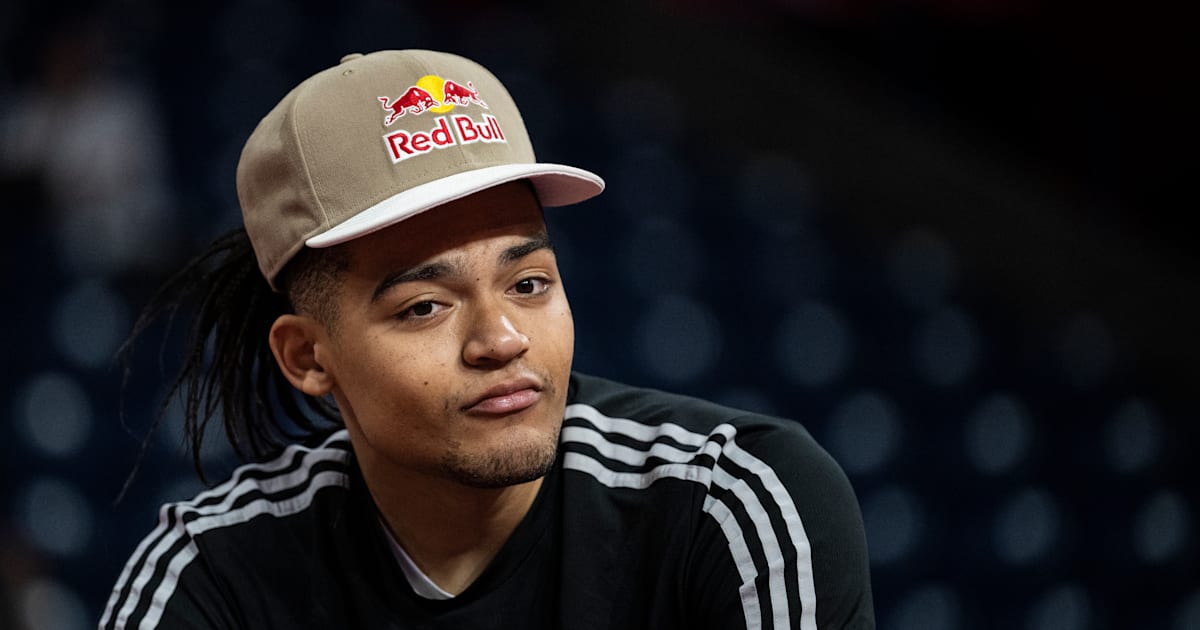 Emmanuel Karalis: Pole Vault – Red Bull Athlete Page