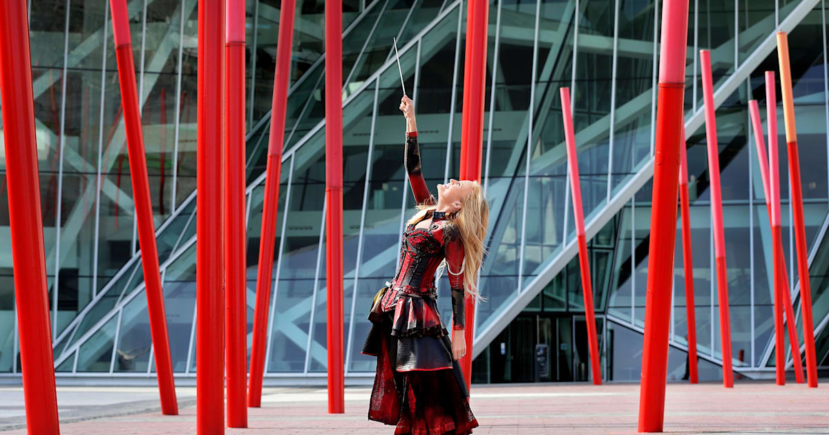 Orchestral musician gaming Eimear Noone