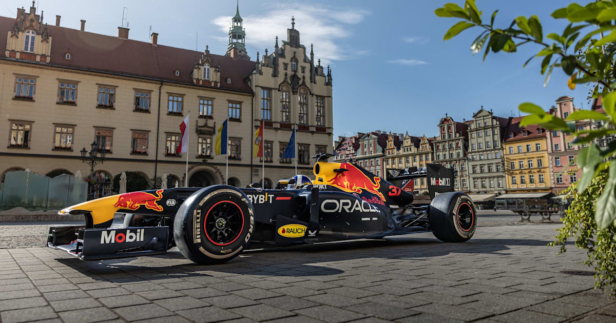 Bolid Oracle Red Bull Racing już we Wrocławiu! Zdjęcia