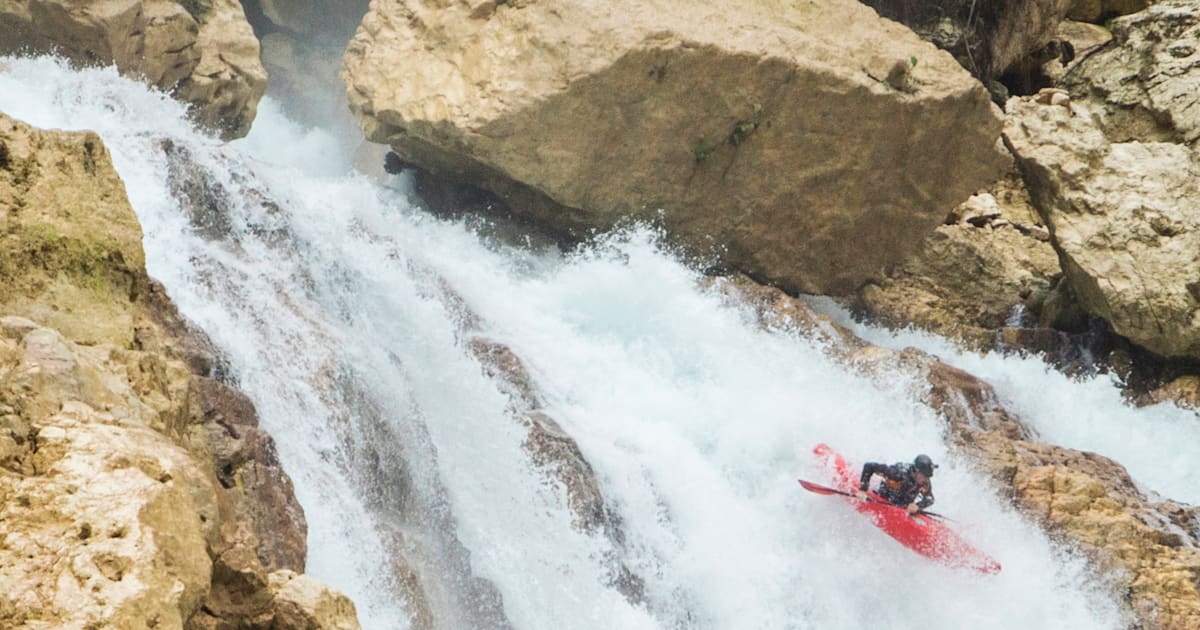 Locked In – Ben Stookesberry kayaking film