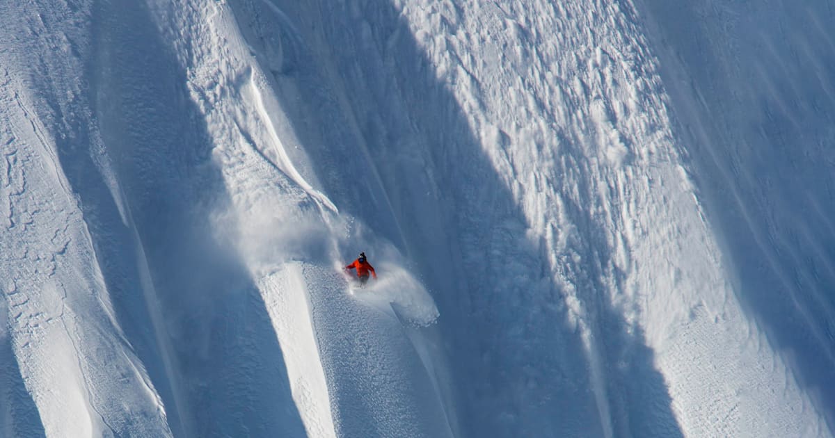 Ultimate Rush S4 E4: Xavier De Le Rue freeride video