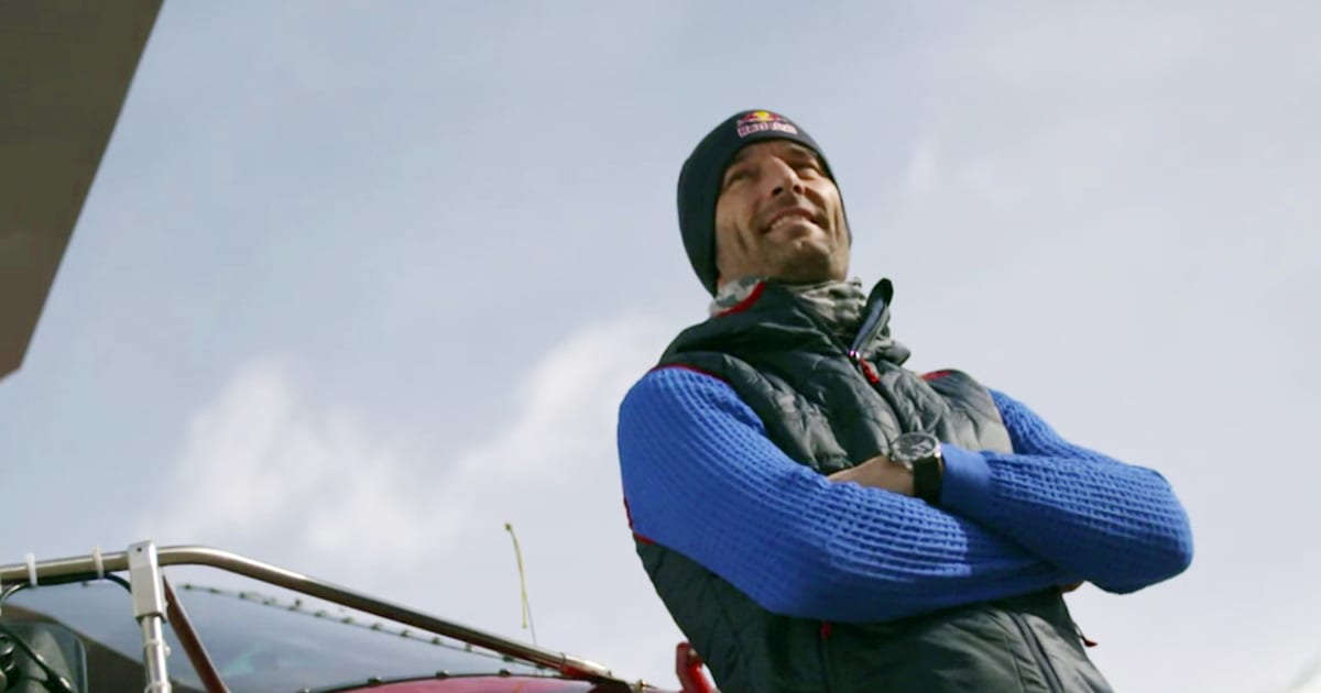 The Horn S1 extra: Guest pilot – Mark Webber