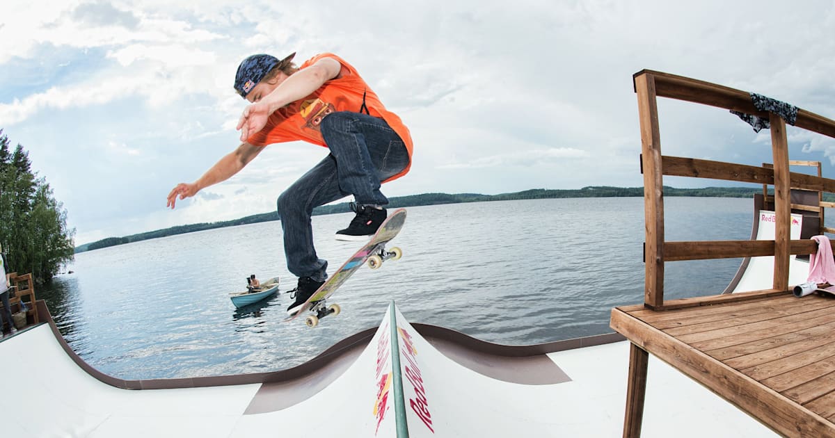 Skate Escape S1 E12: Skating a mini-ramp on a barge