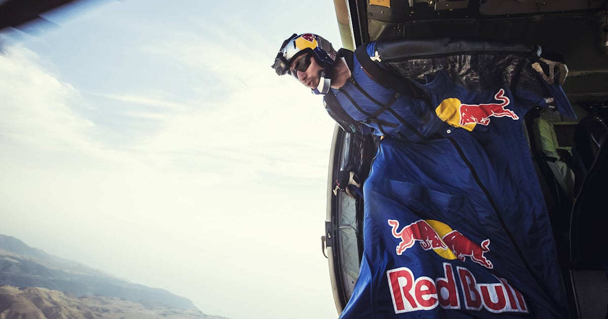 Red Bull Air Force perform 3 unique stunts in Jordan