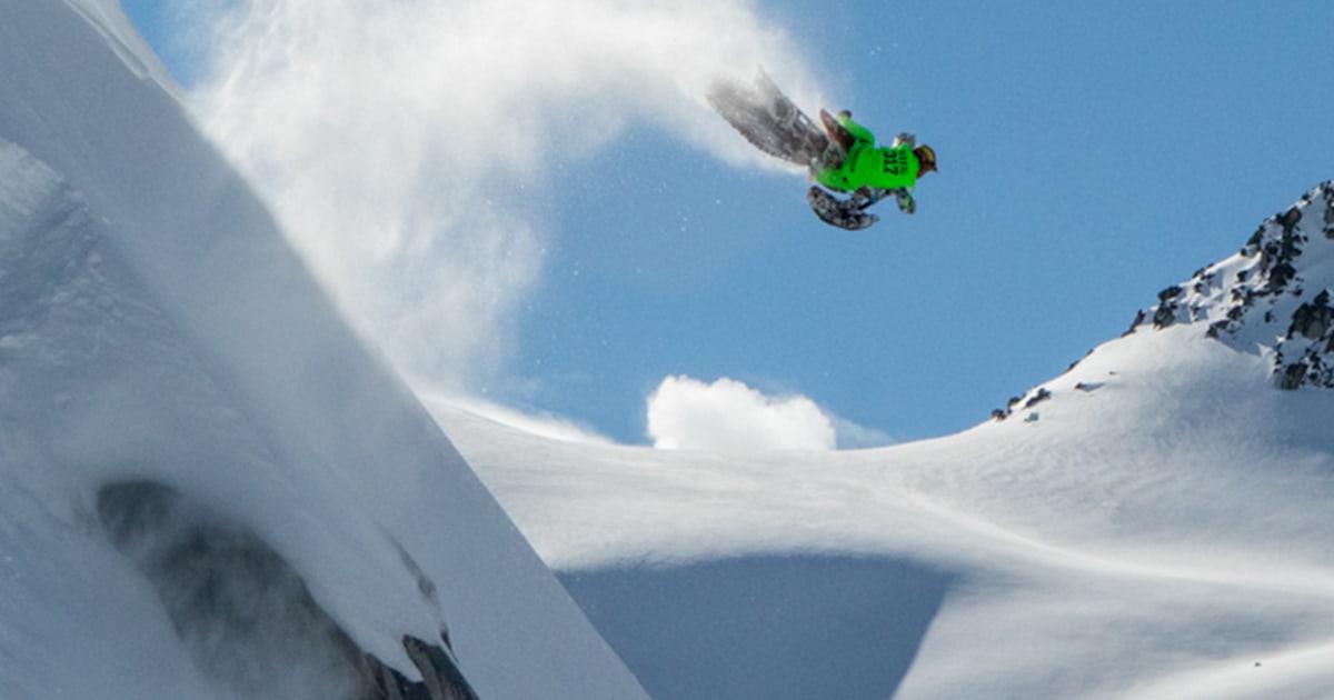 Powder Hounds S1 E4: Berrecloth/Maddison snowbike video