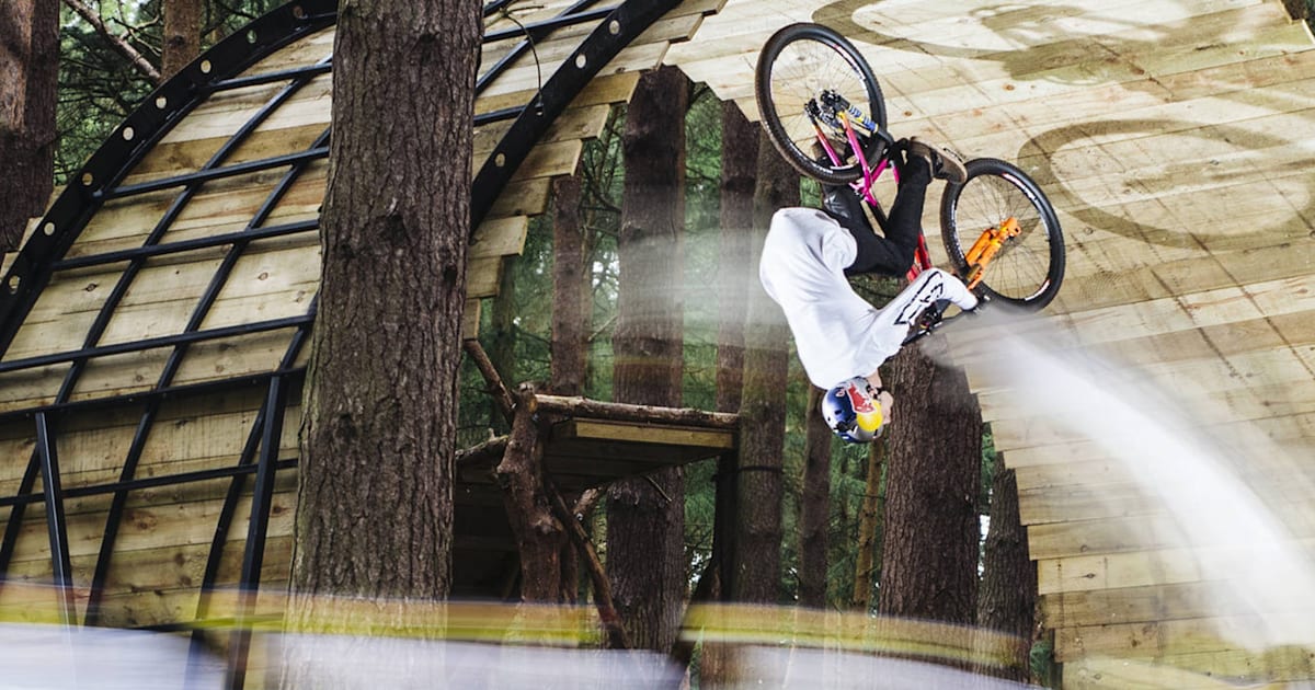 MTB Raw S1 E5: Matt Jones' secret compound - video