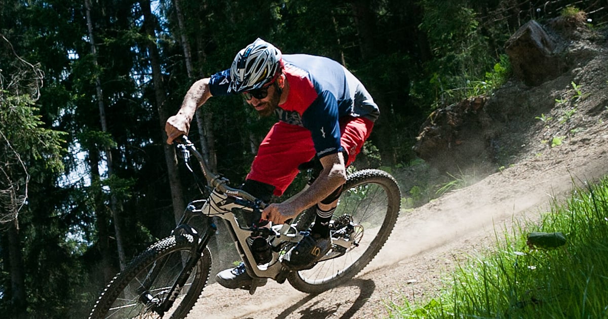How to MTB S2 E5: How to ride berms - video