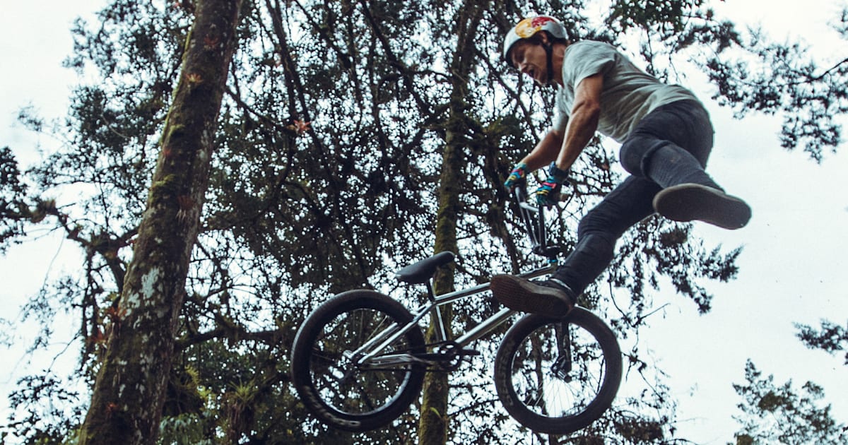 Kenneth Tencio's Bio Park: BMX in the jungle – video