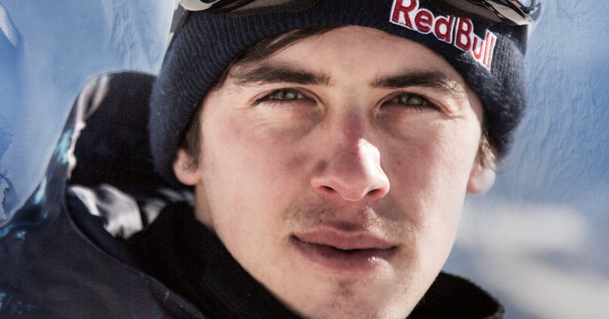 银蓝档案 | 从ICU到单板滑雪传奇，他的人生坚不可摧