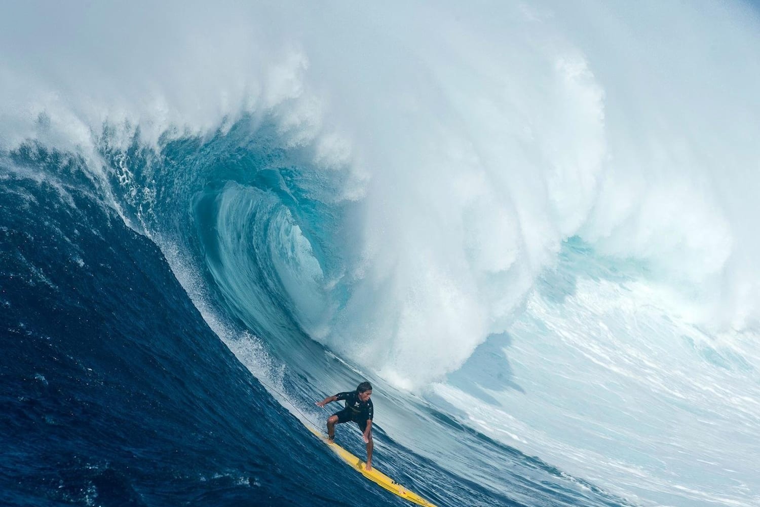 10 Essentials For The Modern Surfer