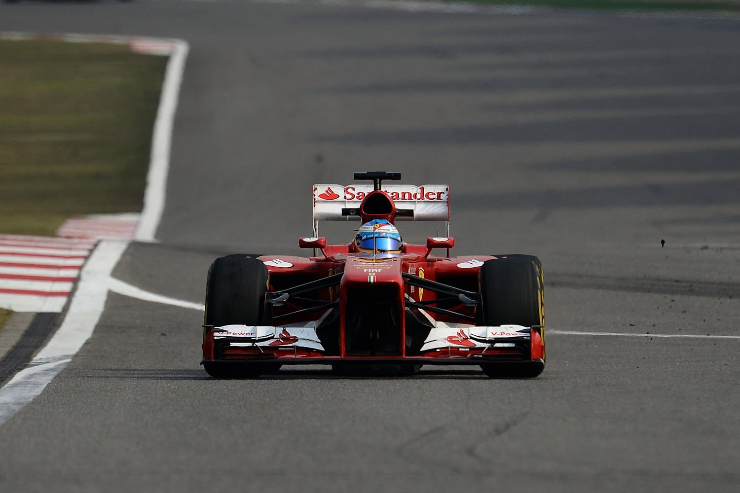Alonso wins Chinese GP with tactical triumph