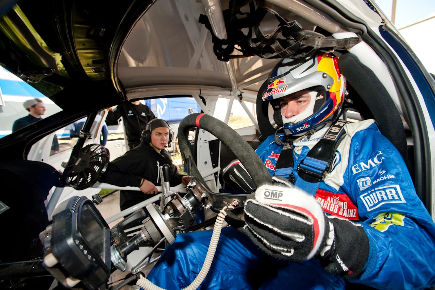 Carlos Sainz tries his X Games rallycross machine