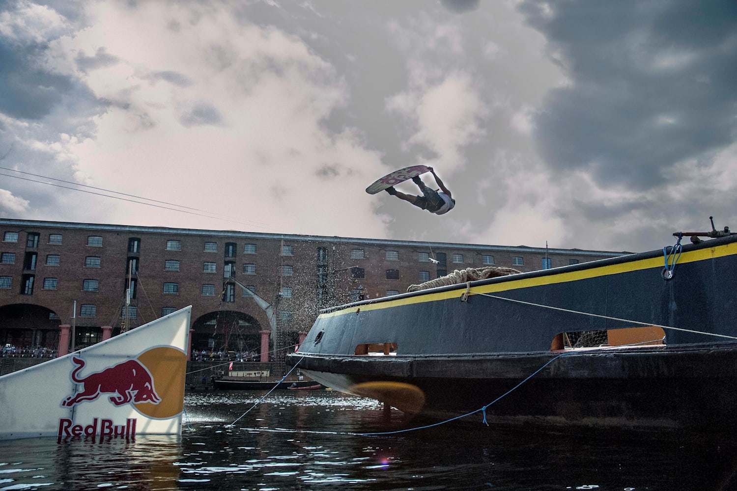 Best crashes from Red Bull Harbour Reach