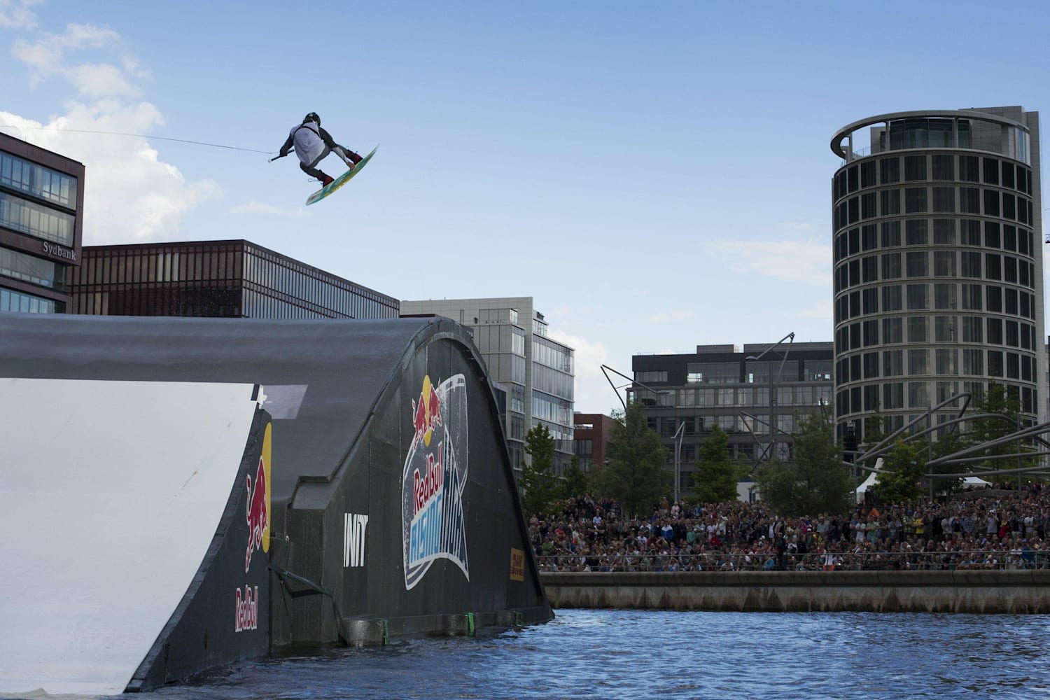 Wakeboarding tricks at Red Bull Rising High