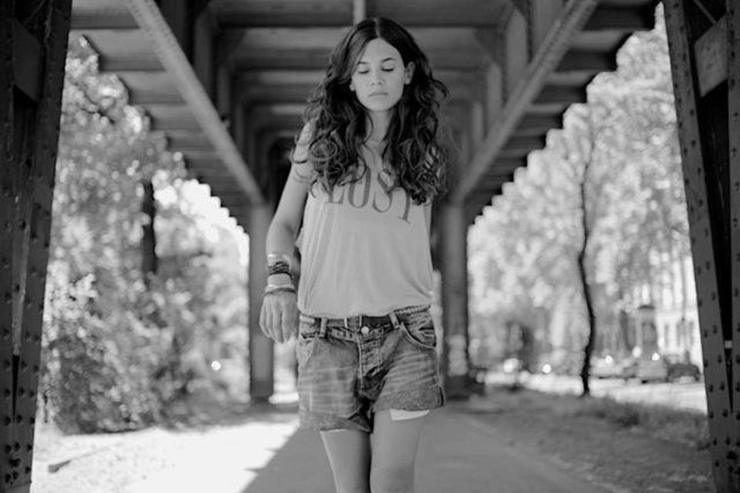 Anna F. ist zurück: Ihr Video zum Song „DNA“!