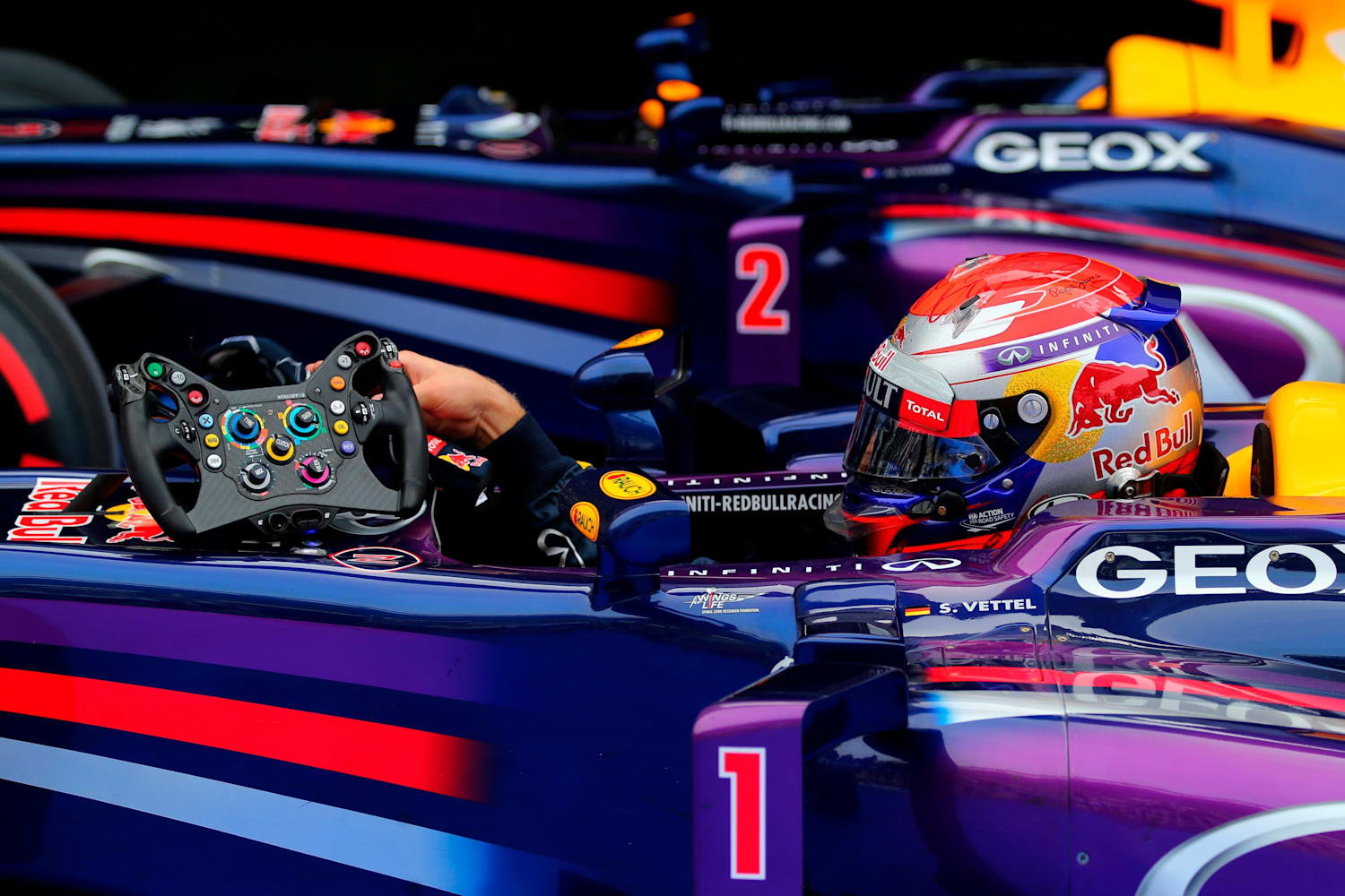 Kako nastane bolid F1: Montaža