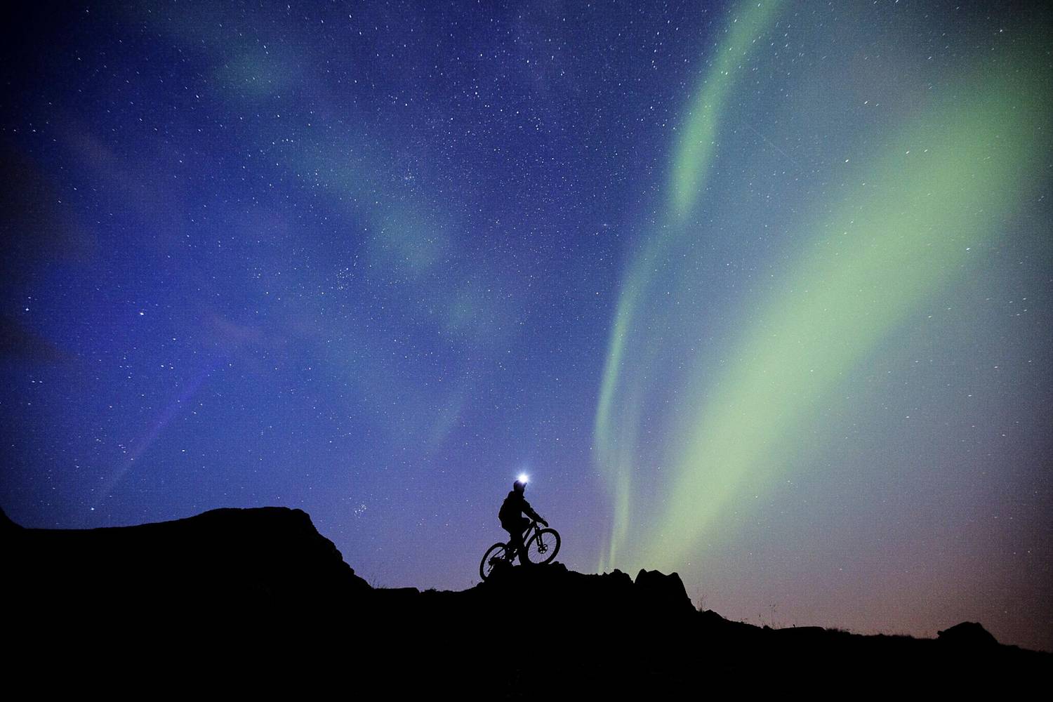 MTB night riding: 6 tips & benefits for riding at night