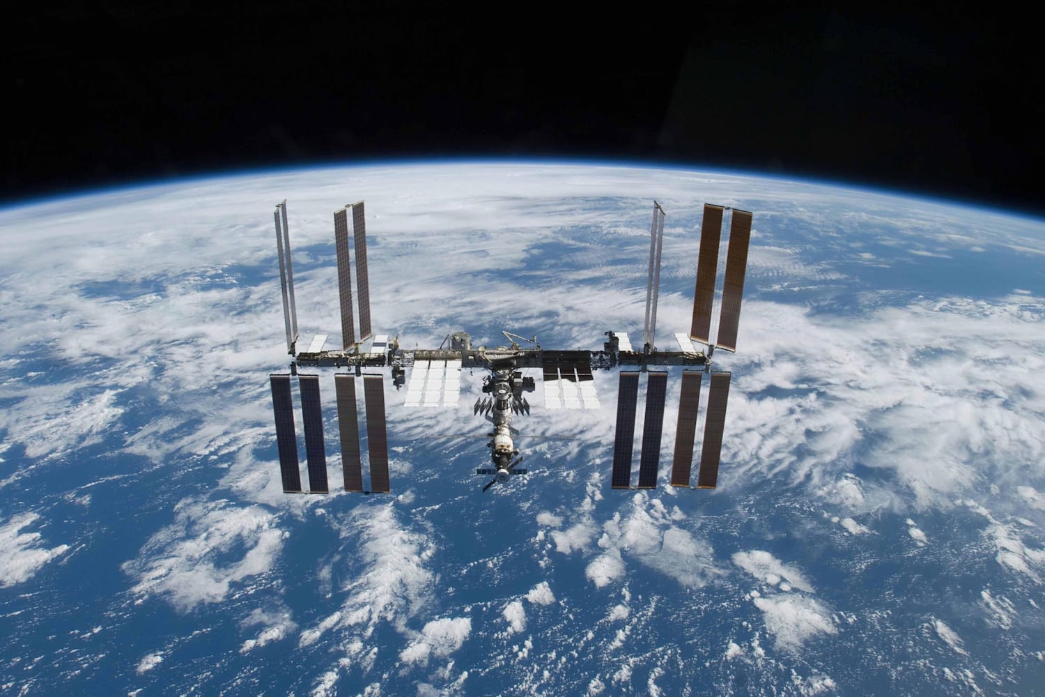 How to get into space >> 7 ways!