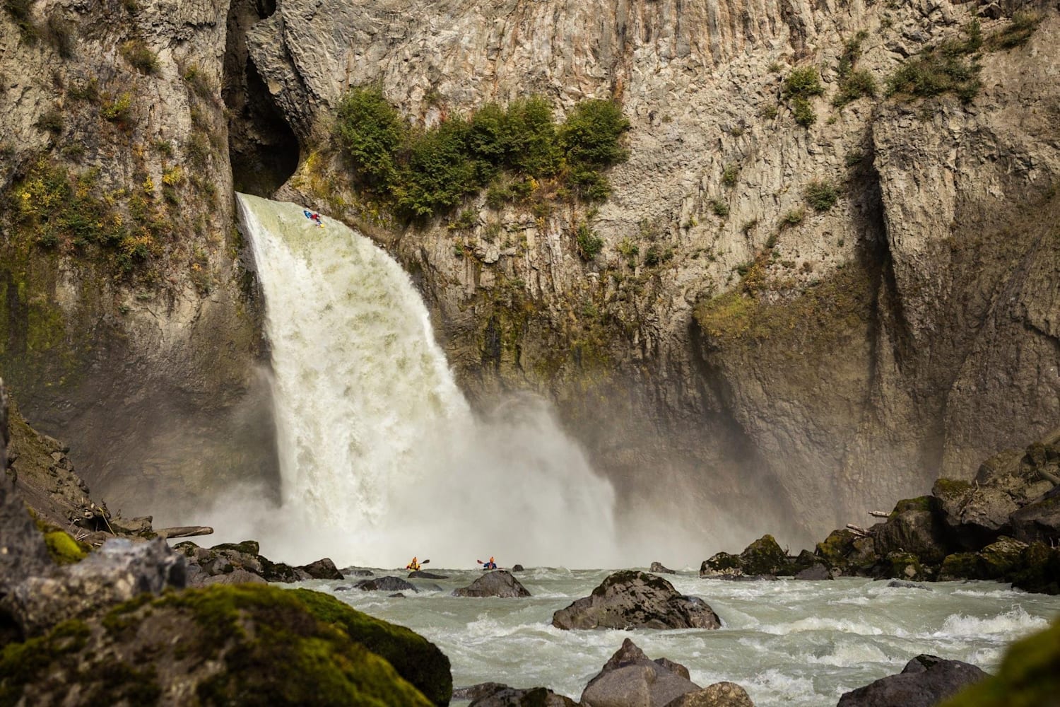 Keyhole Falls: The wildest waterfall drop ever *Video*