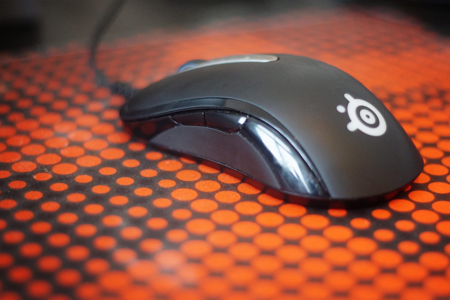 La souris de gaming avec Logitech, SteelSeries et Razer