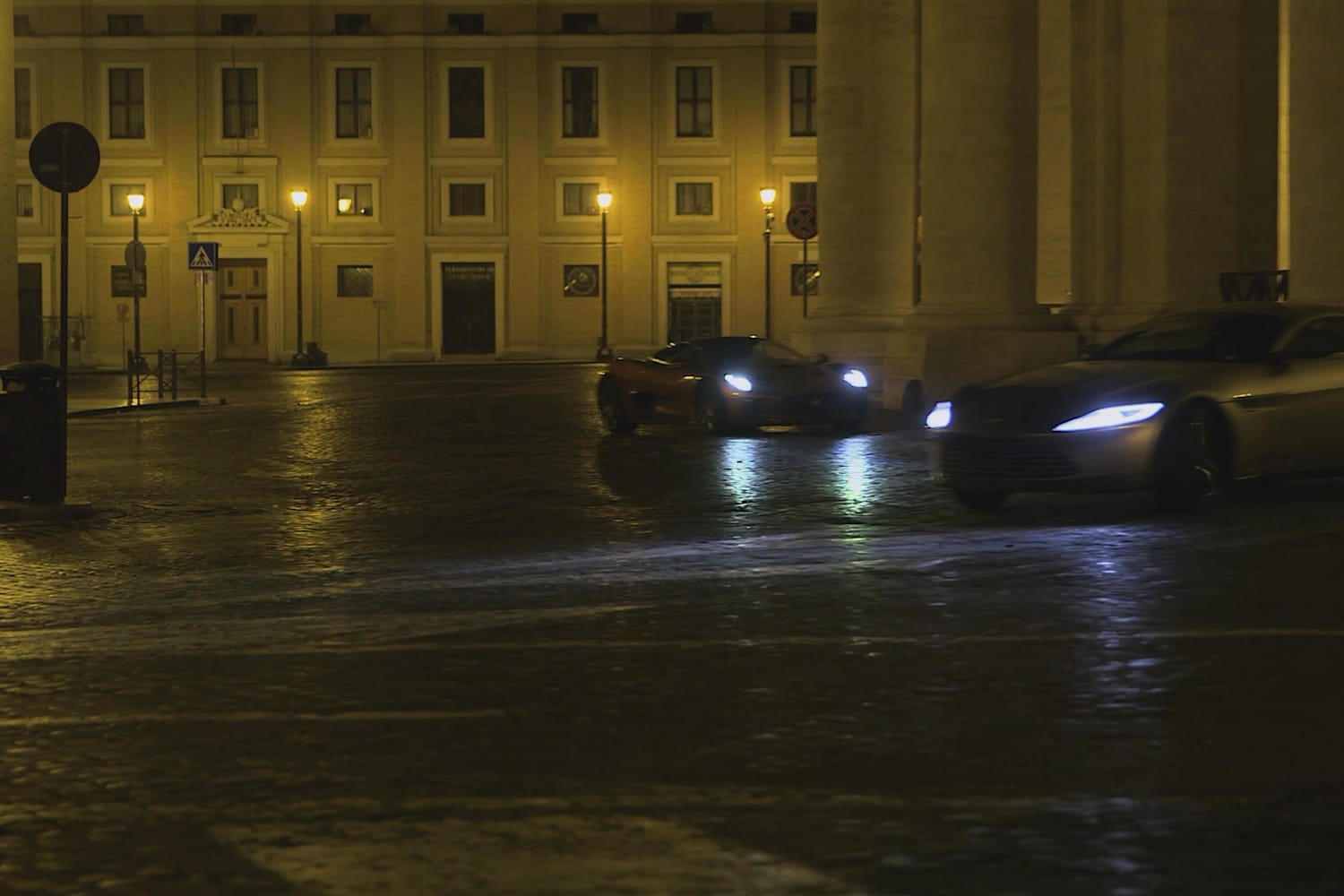 Filming the car chase in Spectre