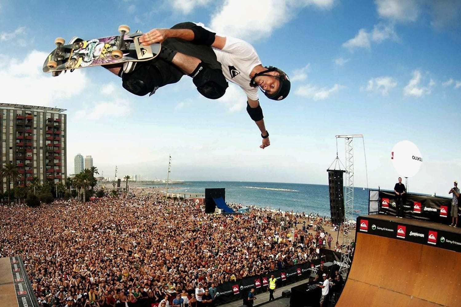 Tony Hawk chiude un 900 a 48 anni, a 17 anni dal primo