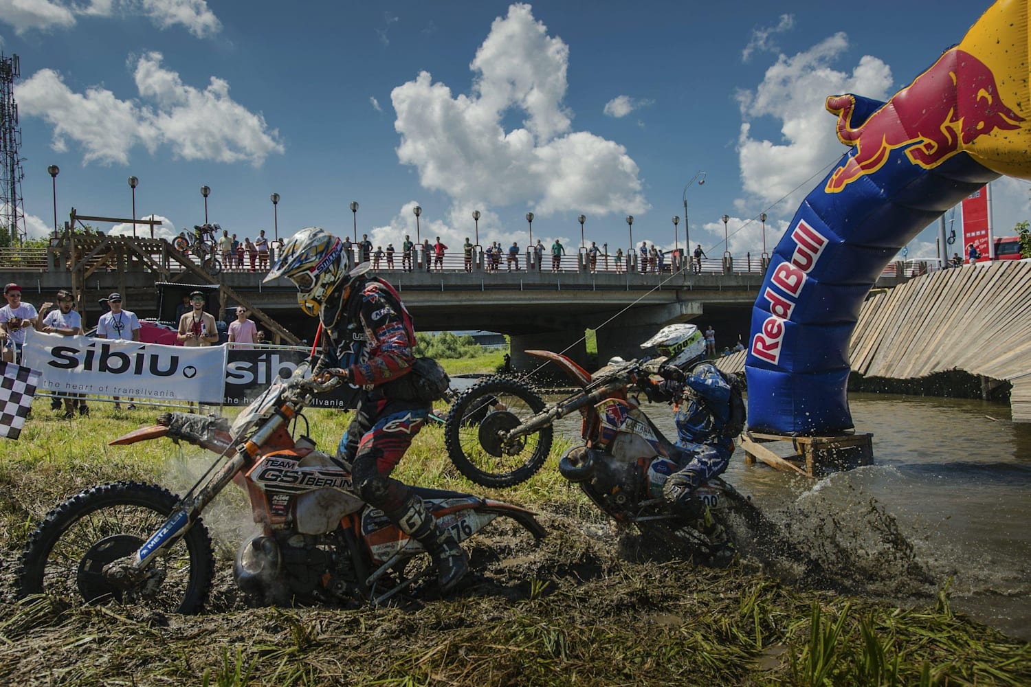 Suivez le Red Bull Romaniacs 2016 en direct live vidéo!