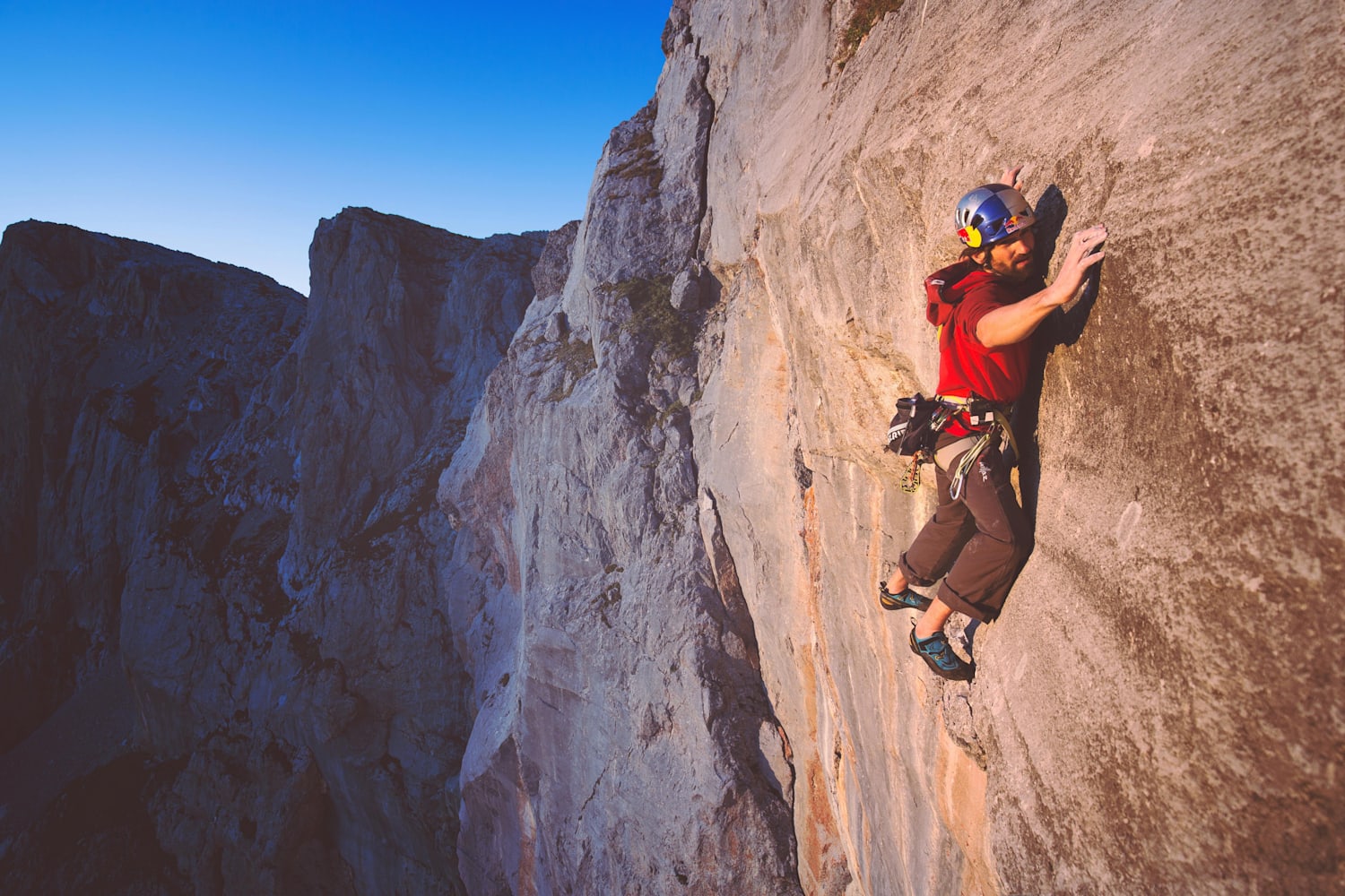 Así es la escalada libre en Headless Children de Alpes