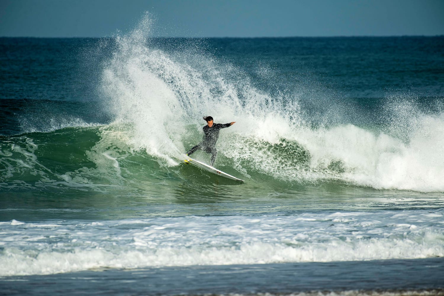 Hit & Run: High-octane action from Quik and Roxy Pros