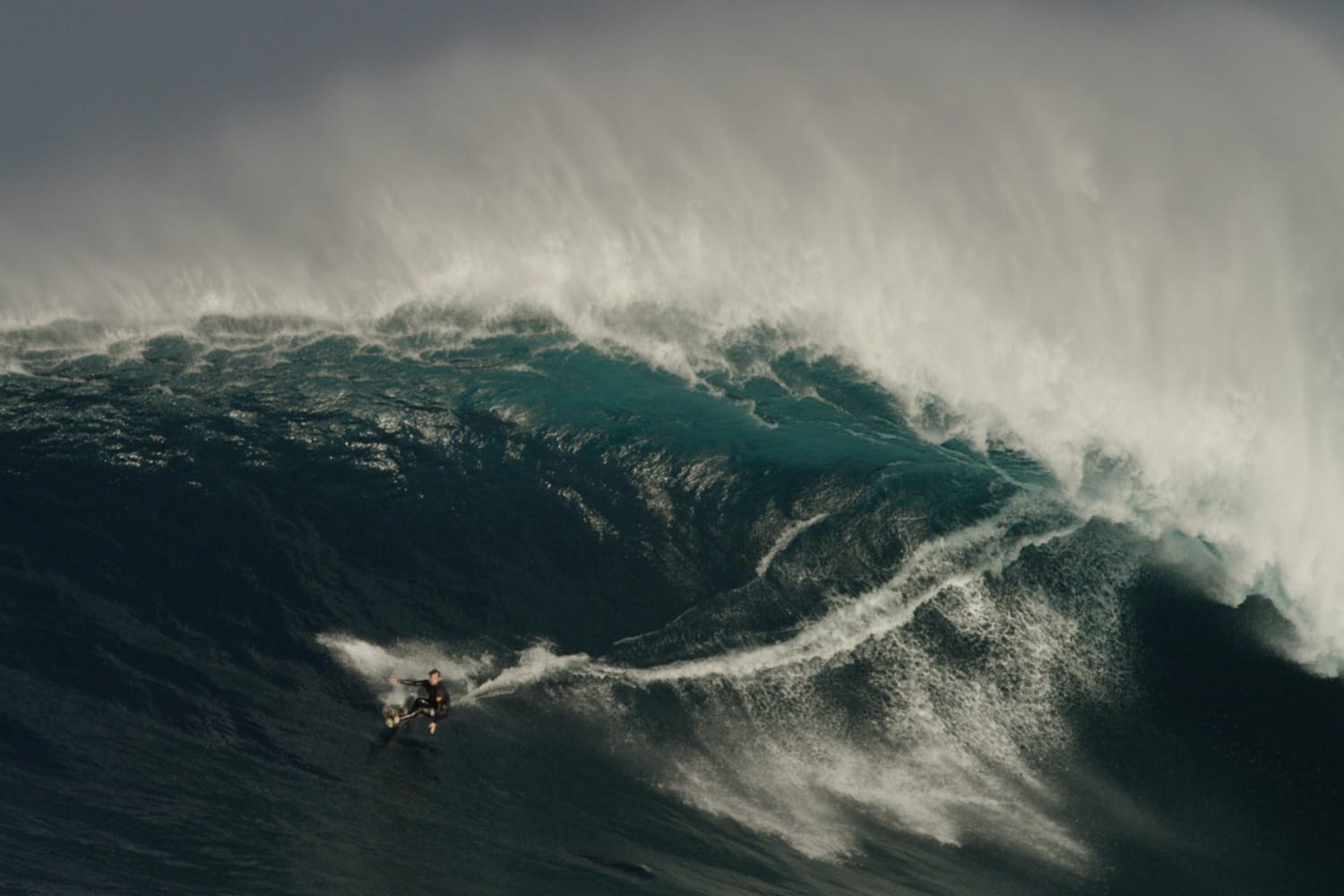 Australia's Big Waves: Mick Corbett at huge Cow Bombie