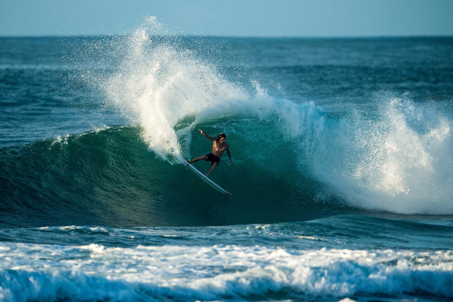 Leo Fioravanti: 2016 surfing video, Hit And Run