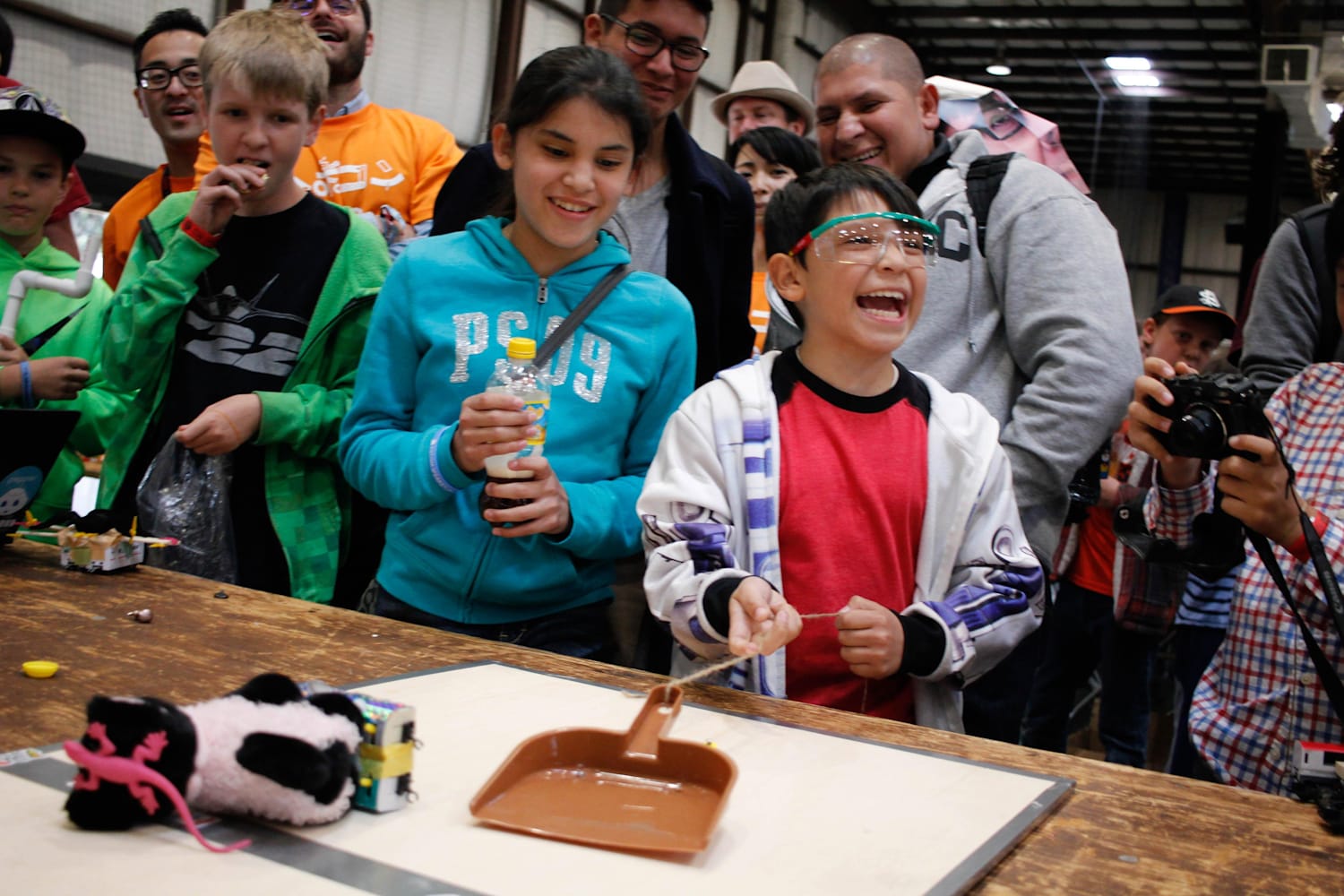 Hebocon robots contest: World Champs of crappy robots