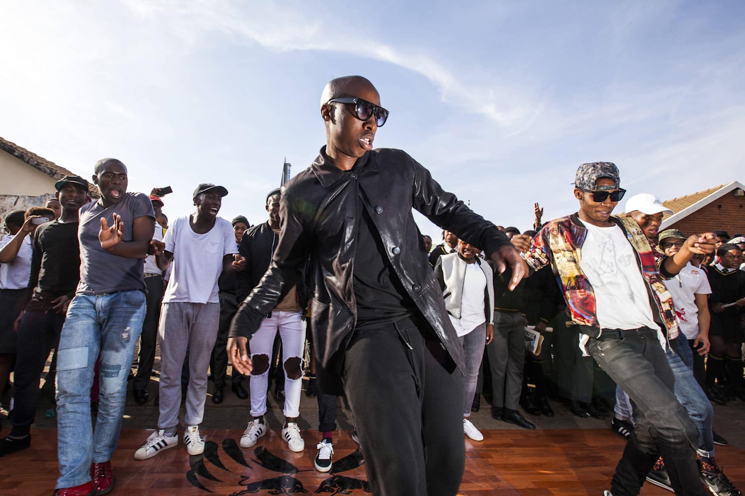 Indigenous Dance Academy: Dancers help township youth