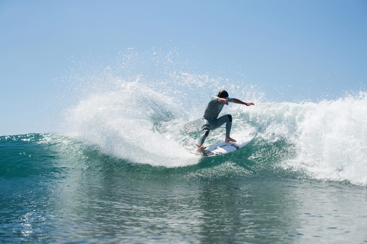Julian Wilson surfing *video* Trestles 2017 | Red Bull