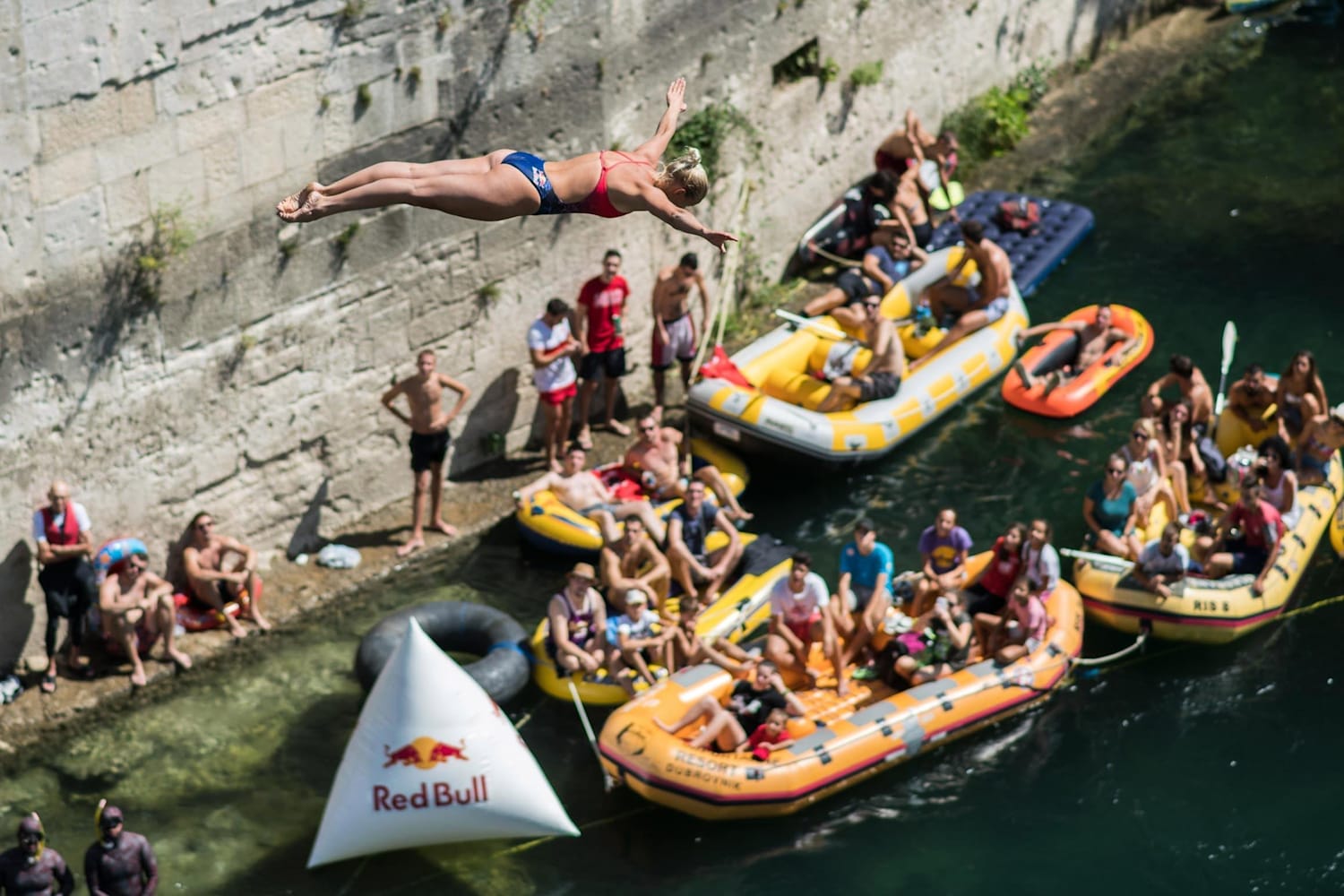 how-to-become-a-cliff-diver-mental-physical-training
