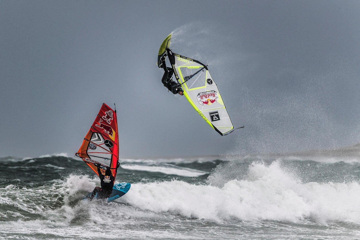 Red Bull Storm Chase: Windsurfers tackle Irish waves